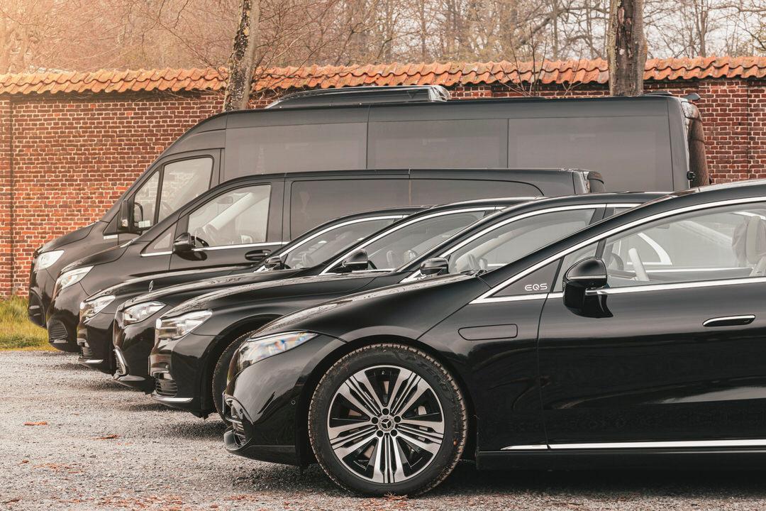 Huur een Stuur | Chauffeur driven car services